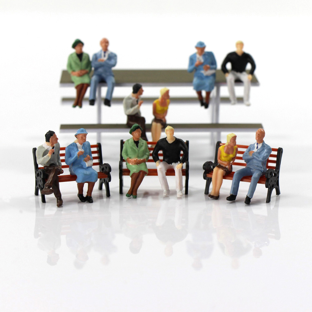 P4802 24 pcs All Seated Figures O scale 1:48 Painted People Model ...